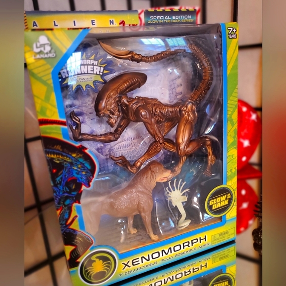 20th century studios | Toys | Alien 7 Xenomorph Runner | Poshmark